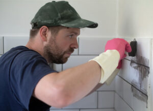 Hvordan fjerne fliser fra gulv? - kjaptforklart